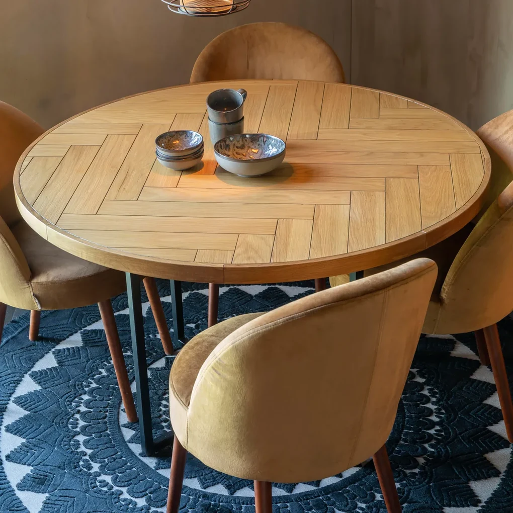 Ronde Eettafel Visgraat Eiken - 120 X 120cm. | BIANO